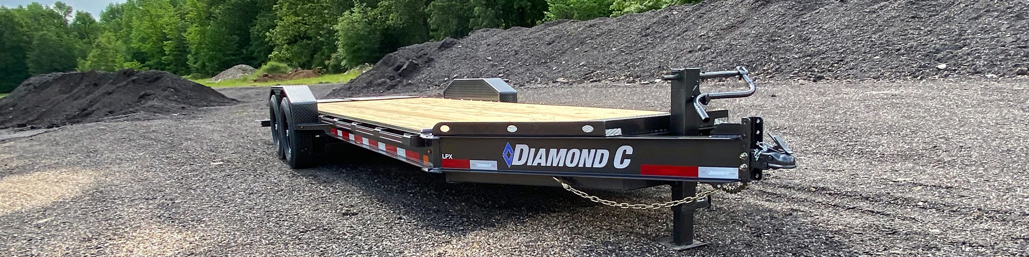 The Ultimate Equipment & Tilt Trailer Buyer's Guide - Diamond C Trailers