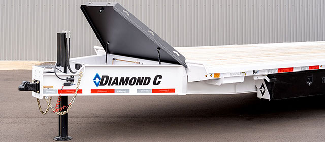 Model DET: Deck Over Tilt Equipment Trailer - Diamond C Trailers